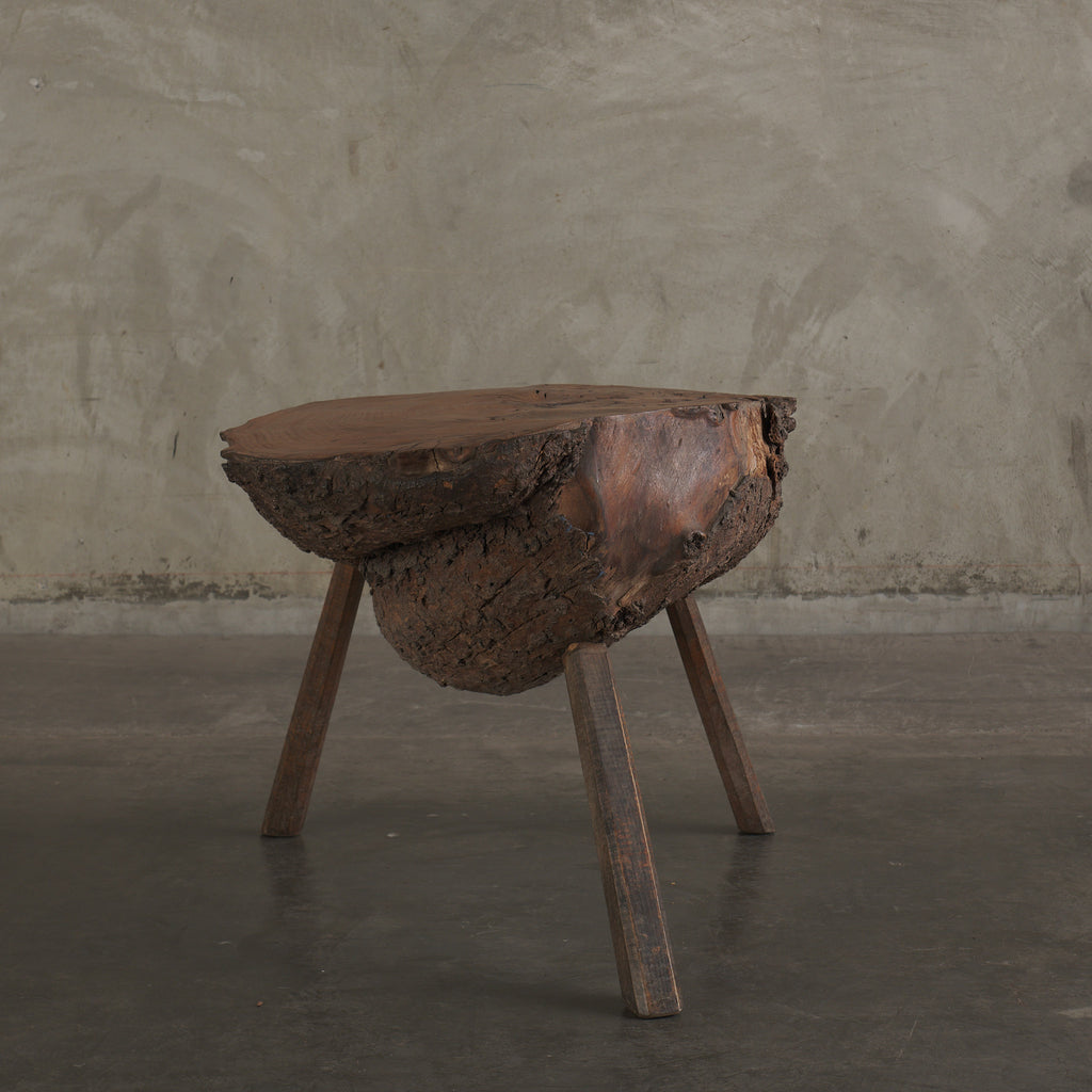 TRI-LEG LOG COFFEE TABLE – Blackman Cruz